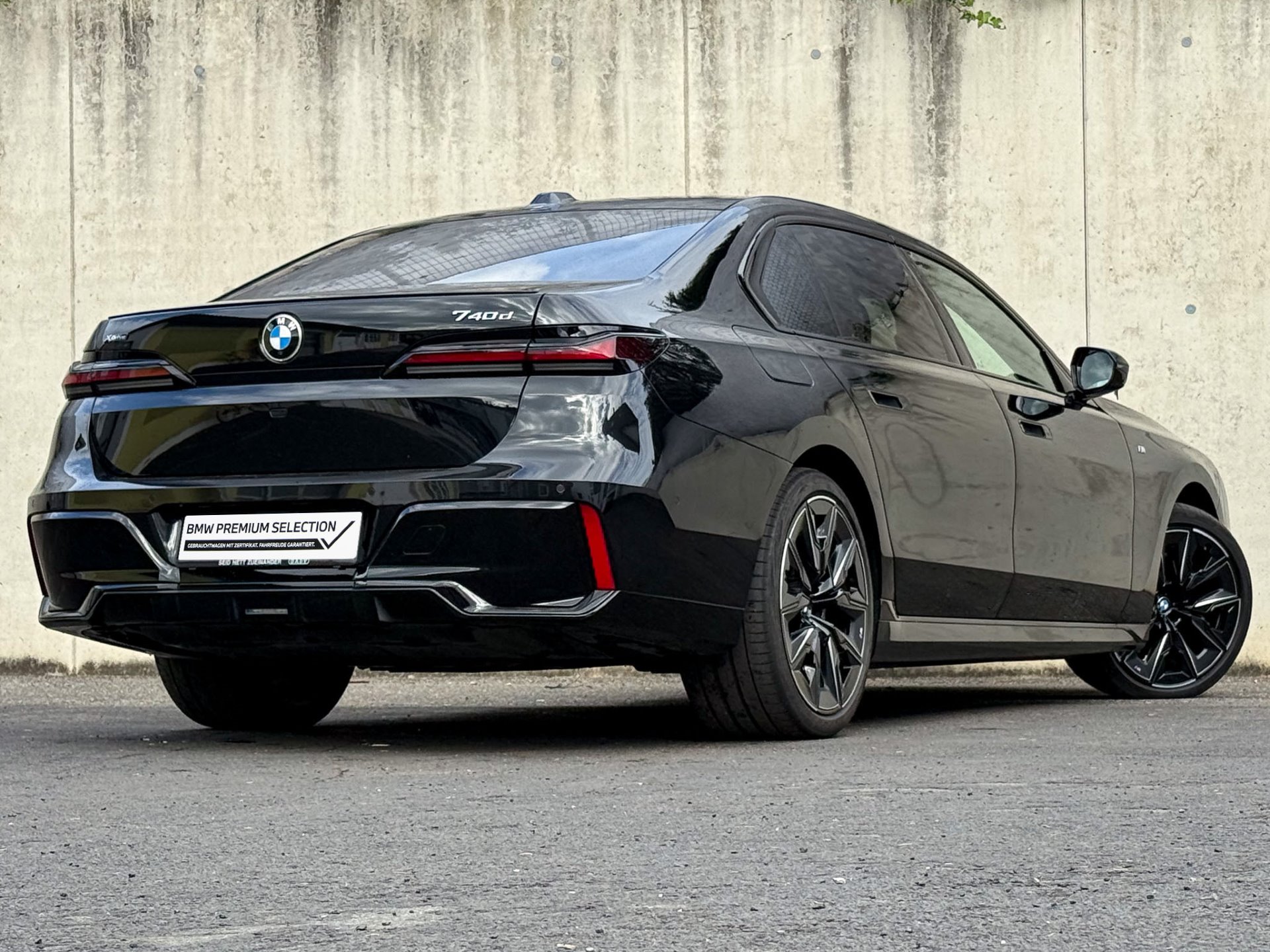 BMW 740d xDrive Limousine - Gady Family